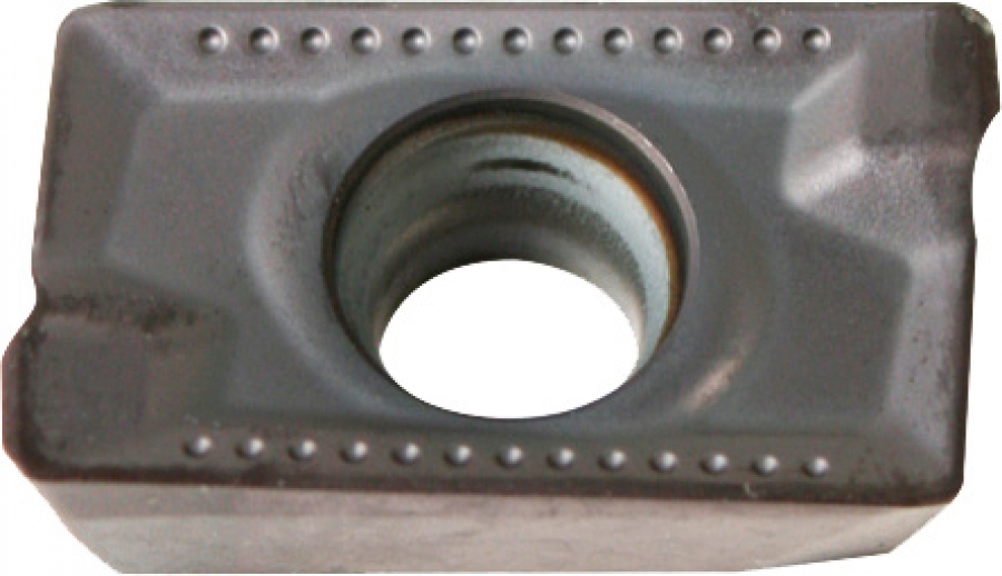 Ploščica APKT 0602 za univerzalno uporabo